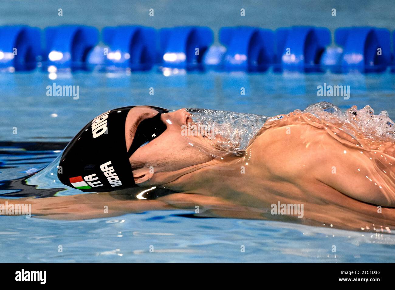 Lorenzo Mora d'Italie concourt dans les demi-finales du 200m Backstroke Men lors des ...