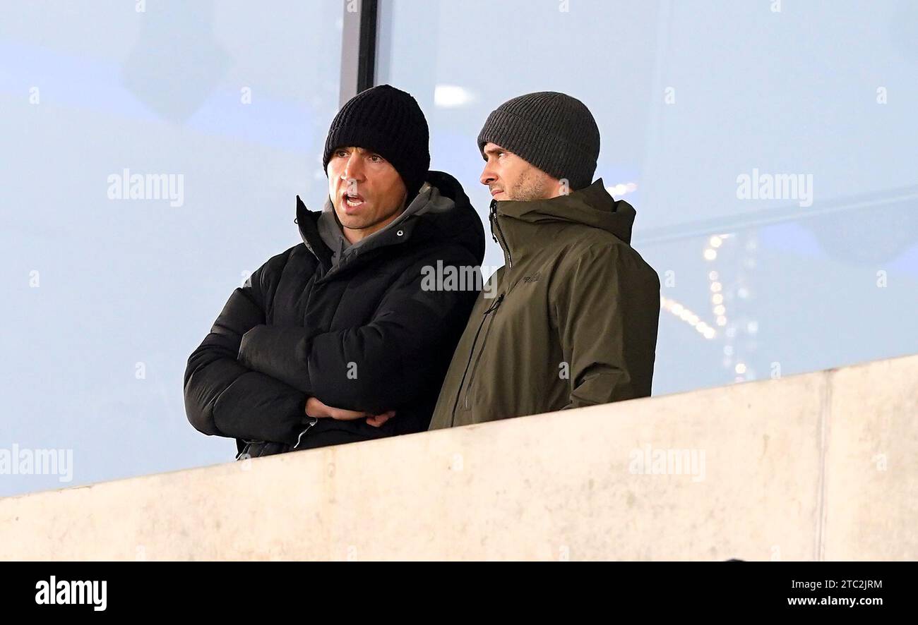 Kevin Sinfield (à gauche) et Richard Wigglesworth dans les tribunes ...