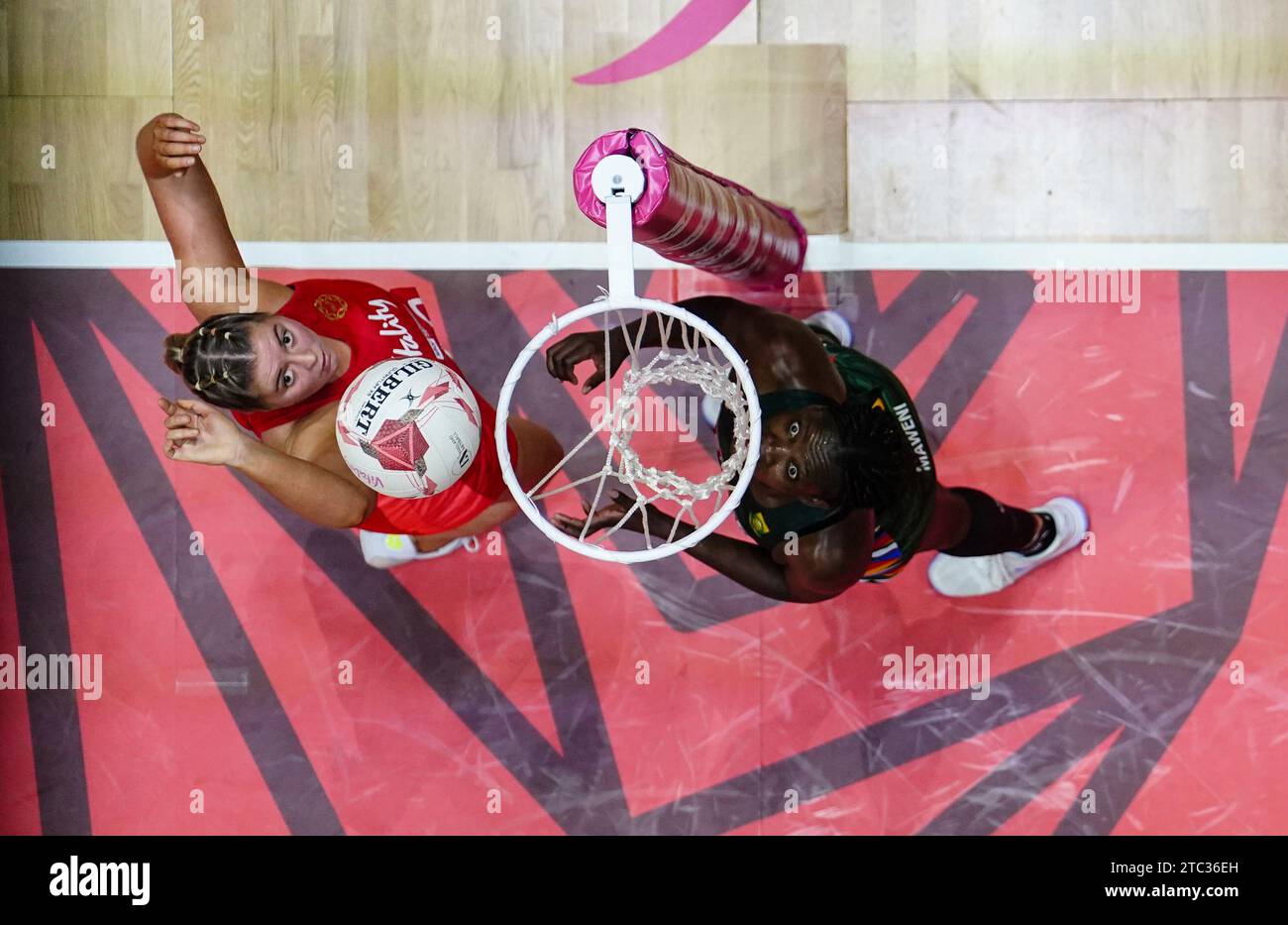 Eleanor Cardwell, anglaise, tire lors du match de la série ...