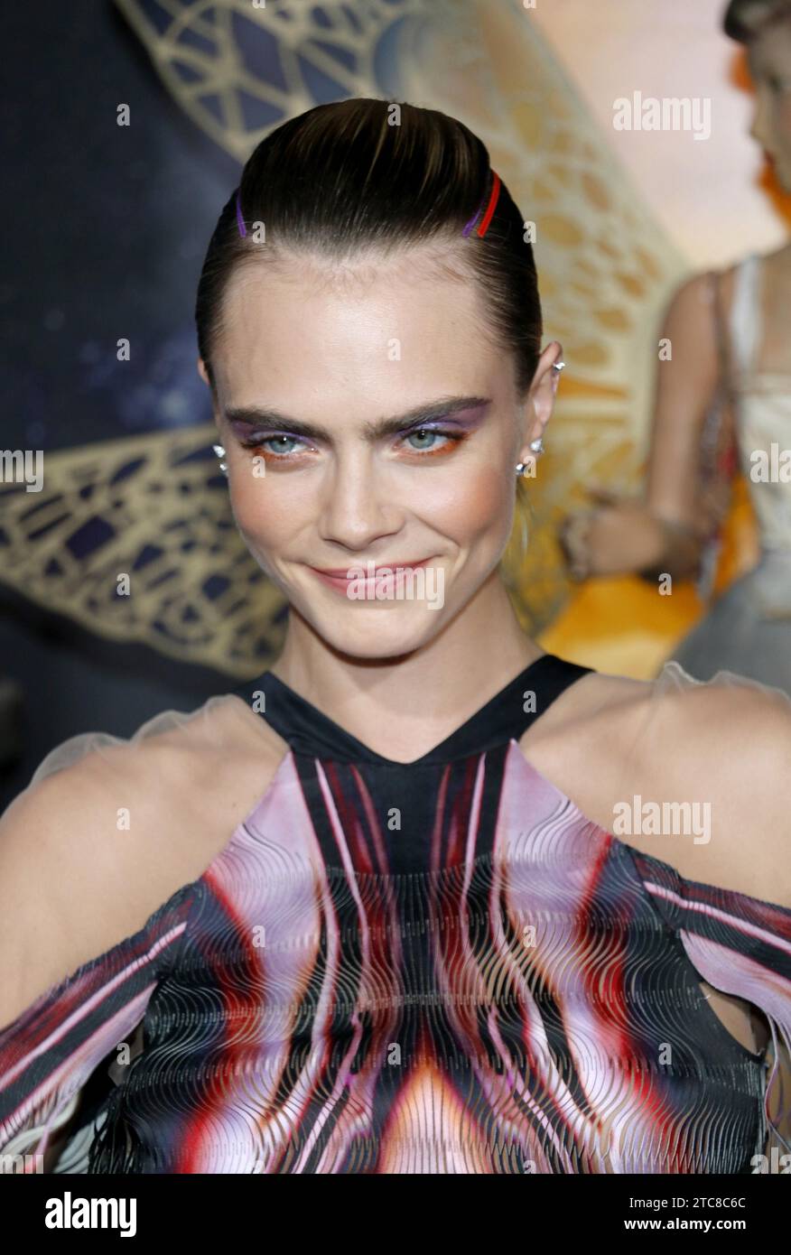 Cara Delevingne à la première de Los Angeles de Carnival Row d'Amazon ...