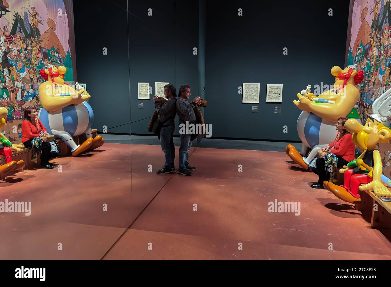 Figures de la bande dessinée Astérix et Obélix. L'exposition "Comic ...