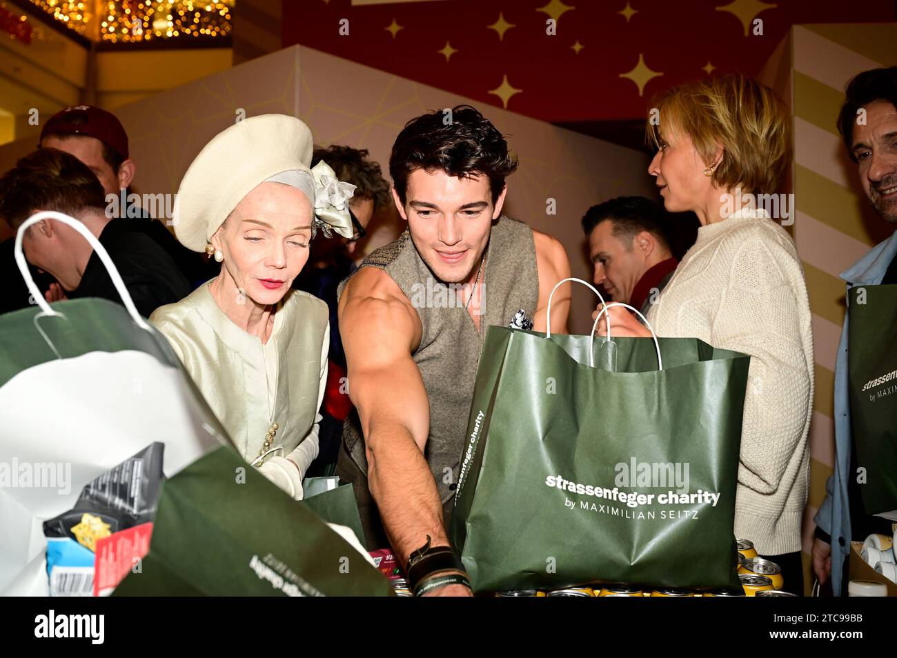 Peter kanja Banque de photographies et d’images à haute résolution - Alamy