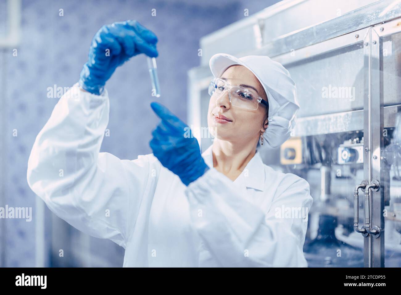 Essai et fabrication Banque de photographies et d’images à haute résolution - Alamy