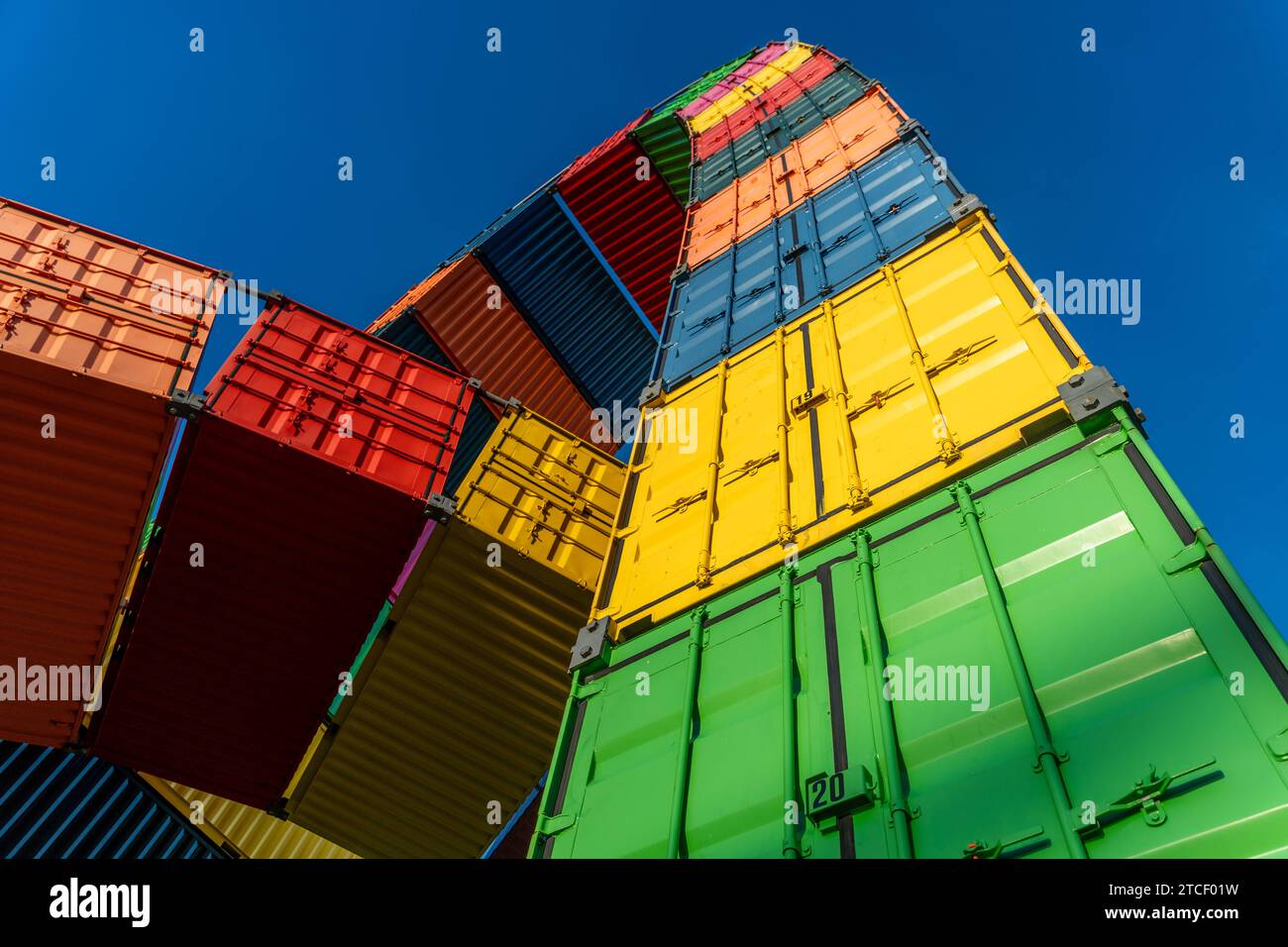 Le Havre, France - 6 décembre 2023 : sculpture Catene de Container au ...