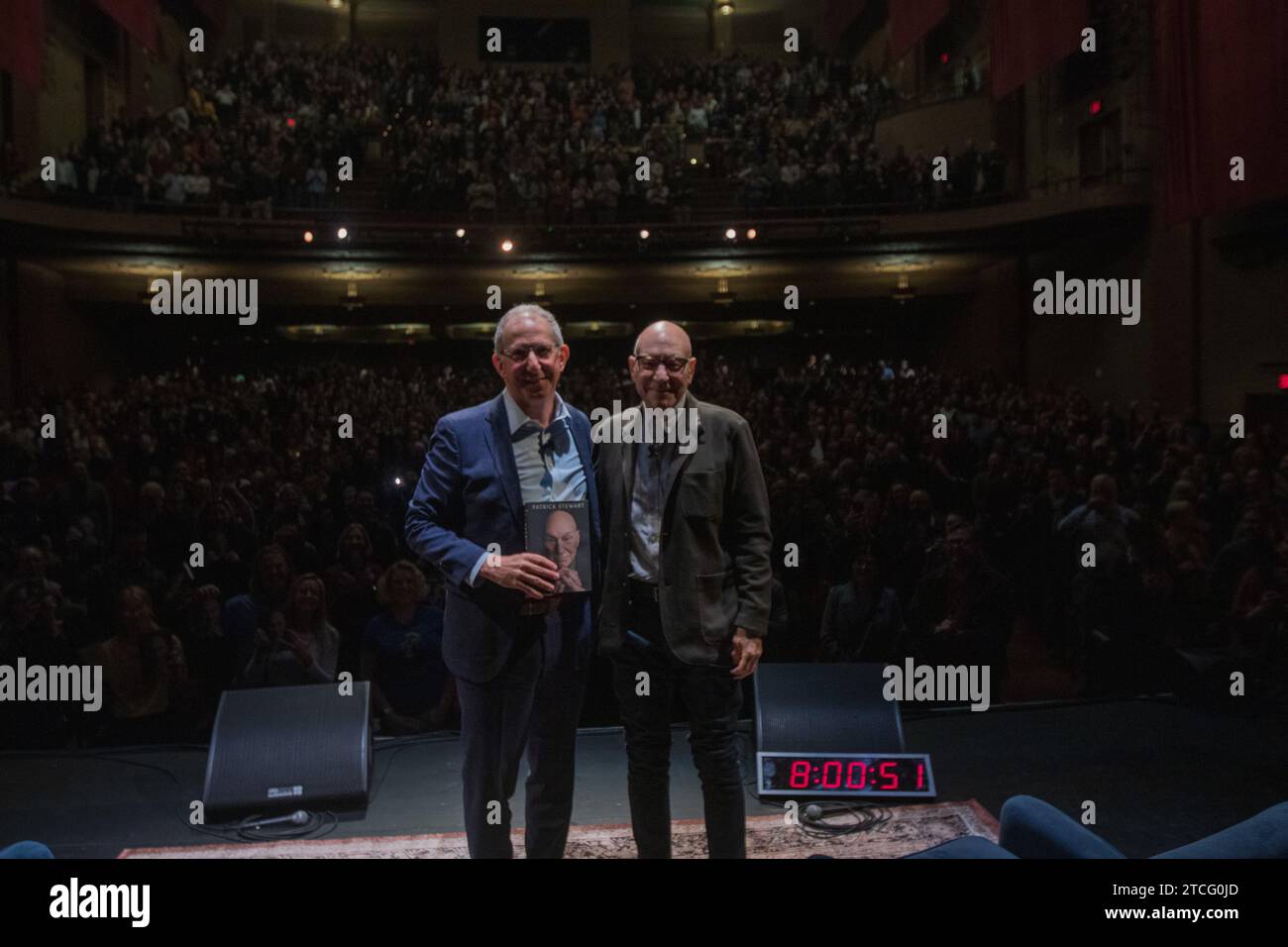 7 décembre 2023 : Sir Patrick Stewart parle de son nouveau mémoire ...