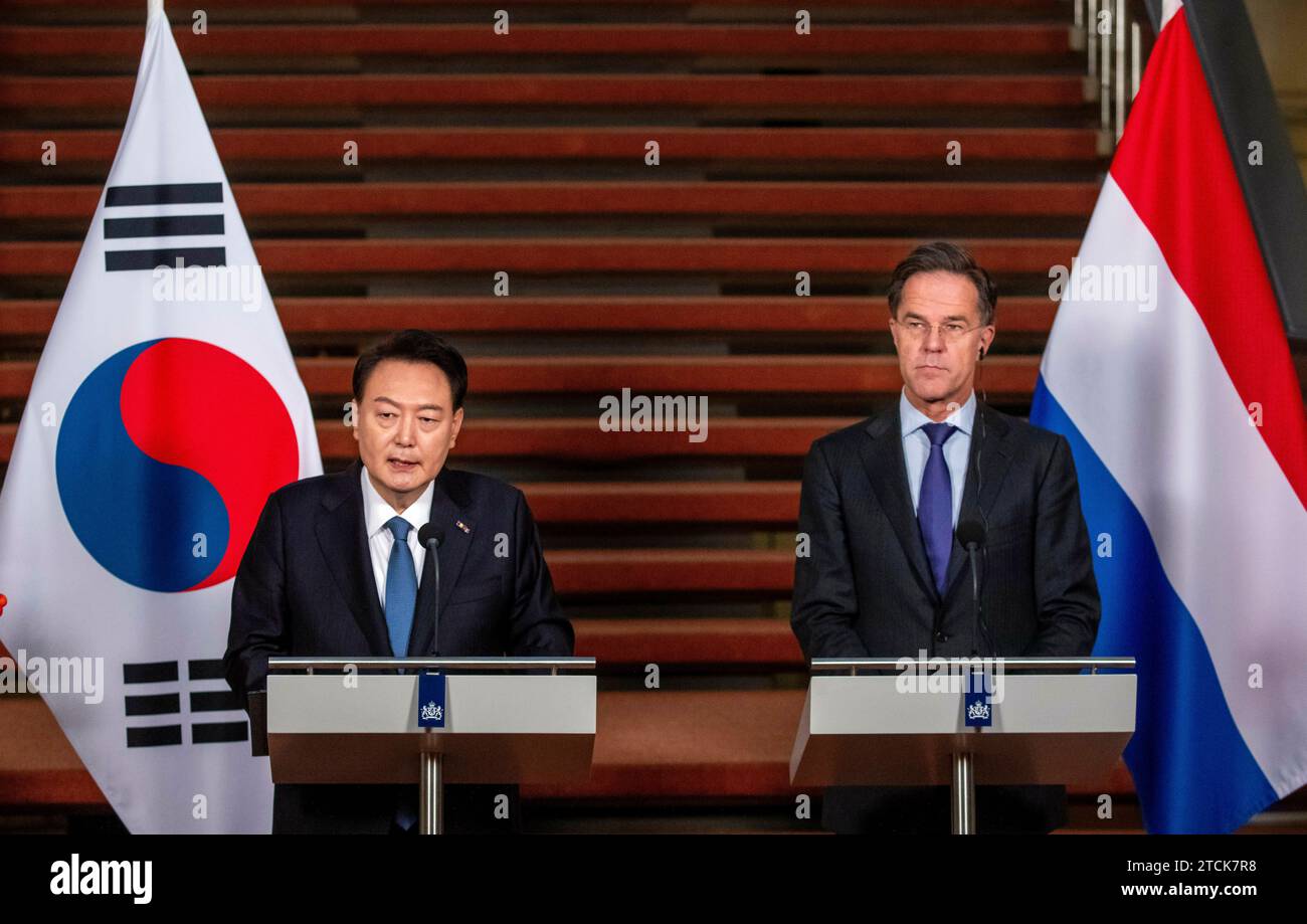 Le président Yoon Suk Yeol et le député Mark Rutte au Statenroom de la ...