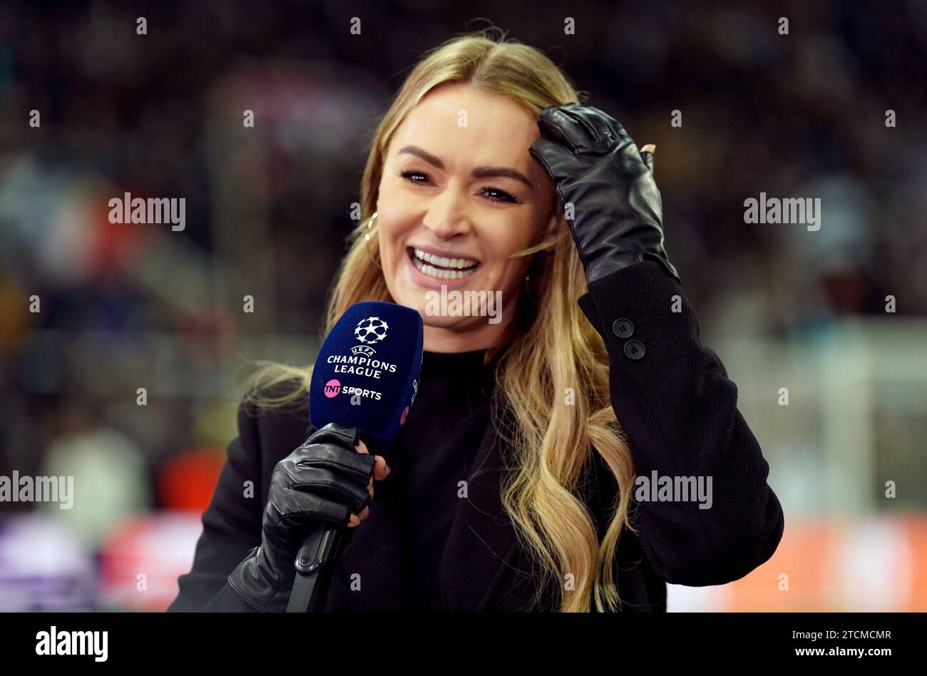 Laura Woods, présentatrice de TNT Sports au St James' Park, Newcastle ...