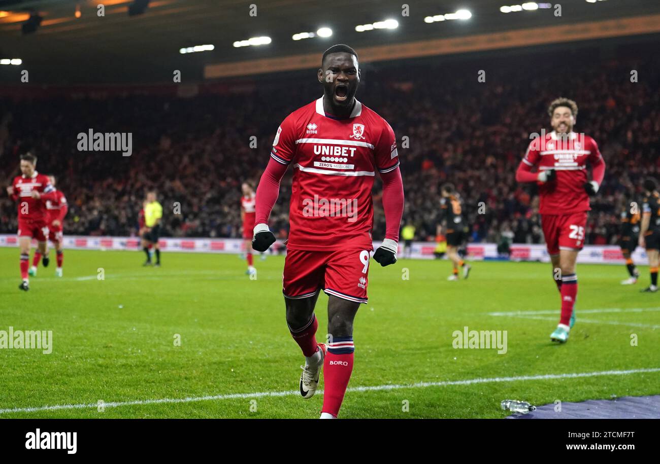 Emmanuel Latte Lath de Middlesbrough célèbre avoir marqué le premier ...