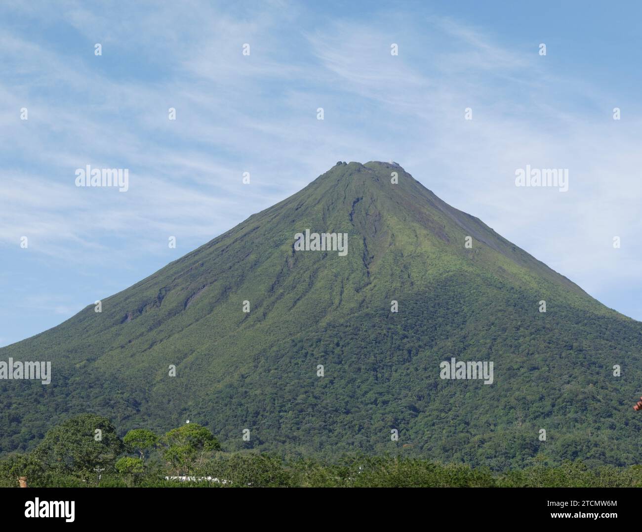 Lodge de l'observatoire du volcan arenal Banque de photographies et d ...