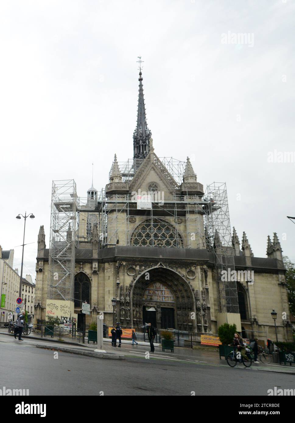 église saint laurent paris Banque de photographies et d’images à haute ...