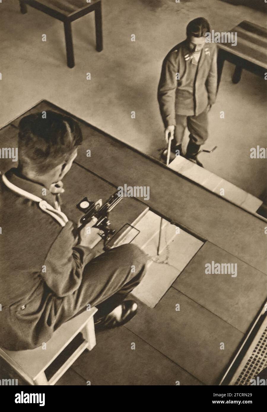 La photographie capture une recrue allemande de la Luftwaffe, l'armée ...