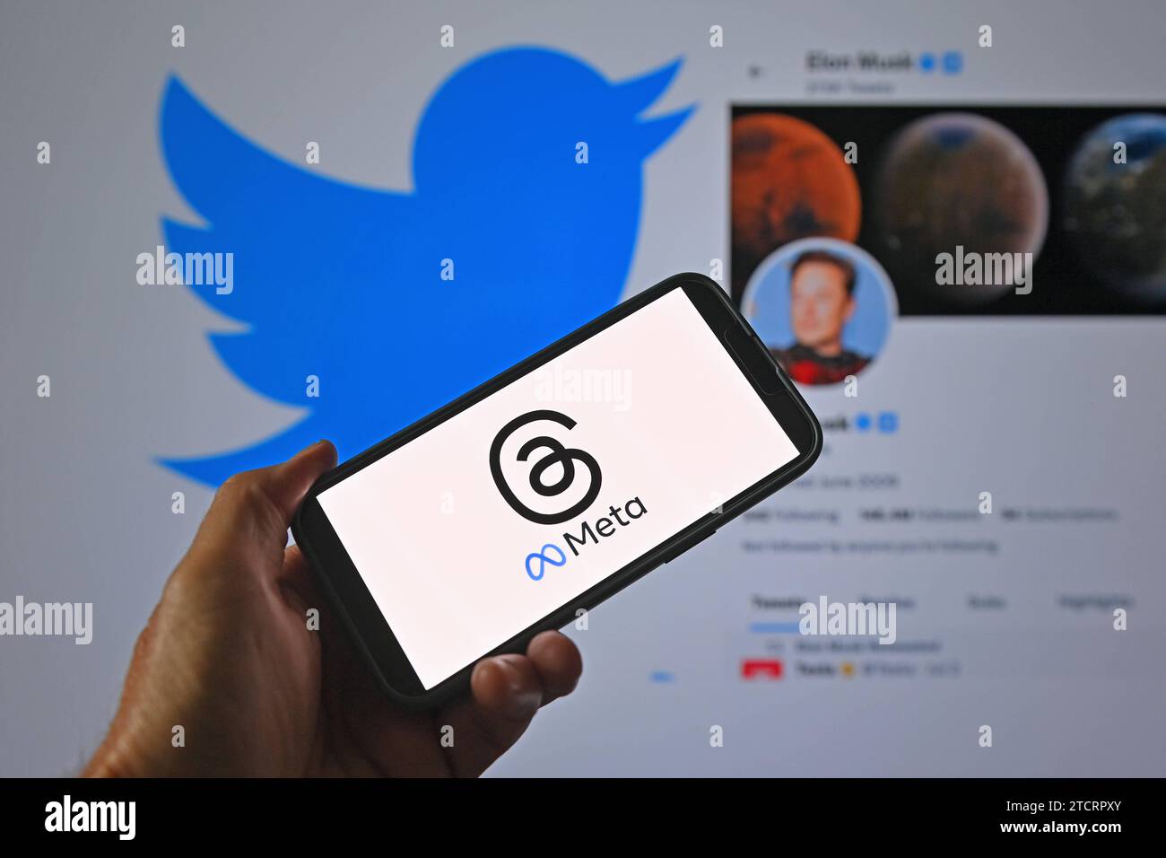 ALTERNATIVE zu TWITTER Start von METAS Kurznachrichtendienst threads erwartet. Themenfoto ...