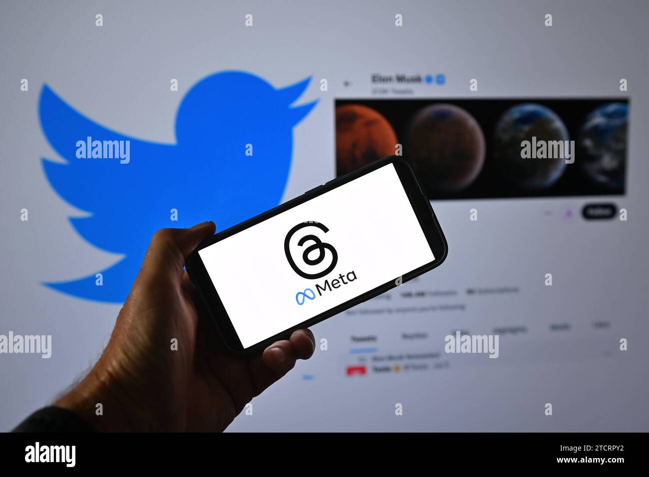 ALTERNATIVE zu TWITTER Start von METAS Kurznachrichtendienst threads erwartet. Themenfoto ...