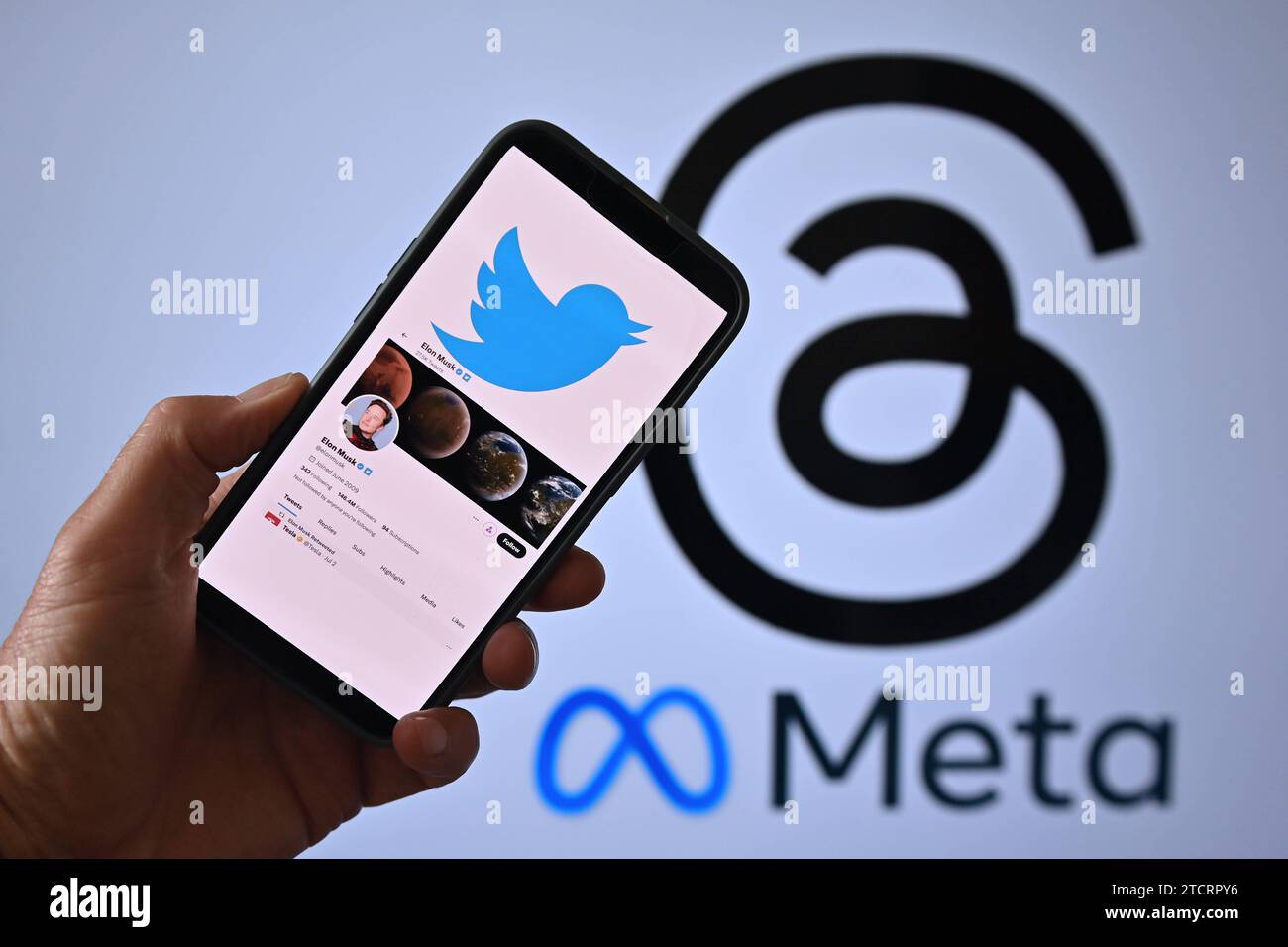 ALTERNATIVE zu TWITTER Start von METAS Kurznachrichtendienst threads erwartet. Themenfoto ...