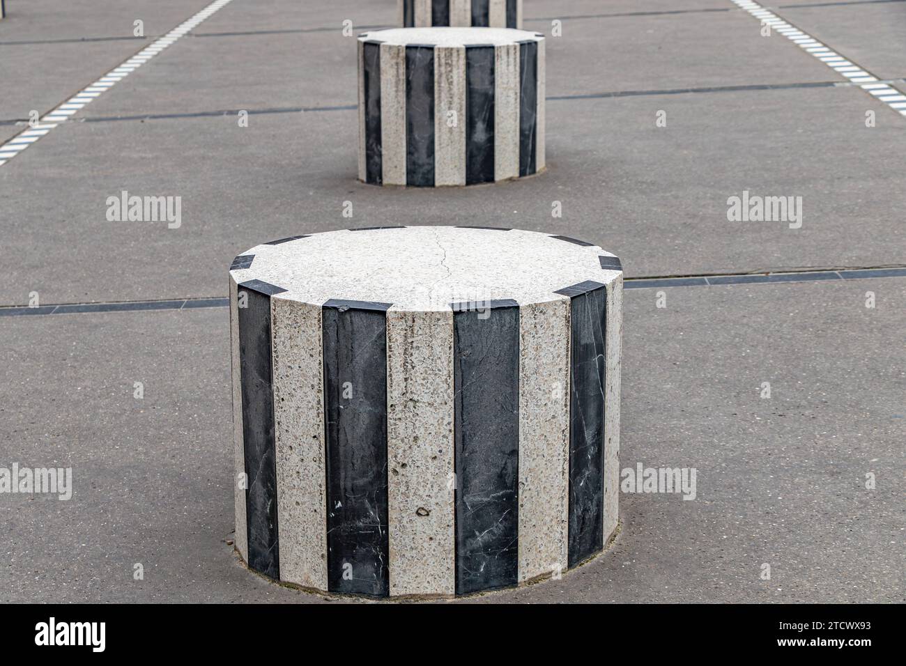 Les colonnes de buren Banque de photographies et d’images à haute ...