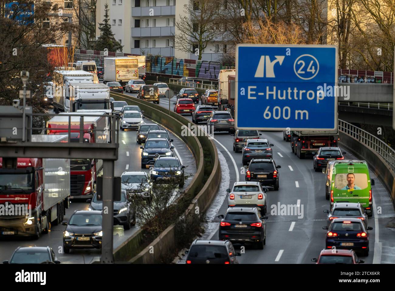 High volume of traffic Banque de photographies et d’images à haute ...