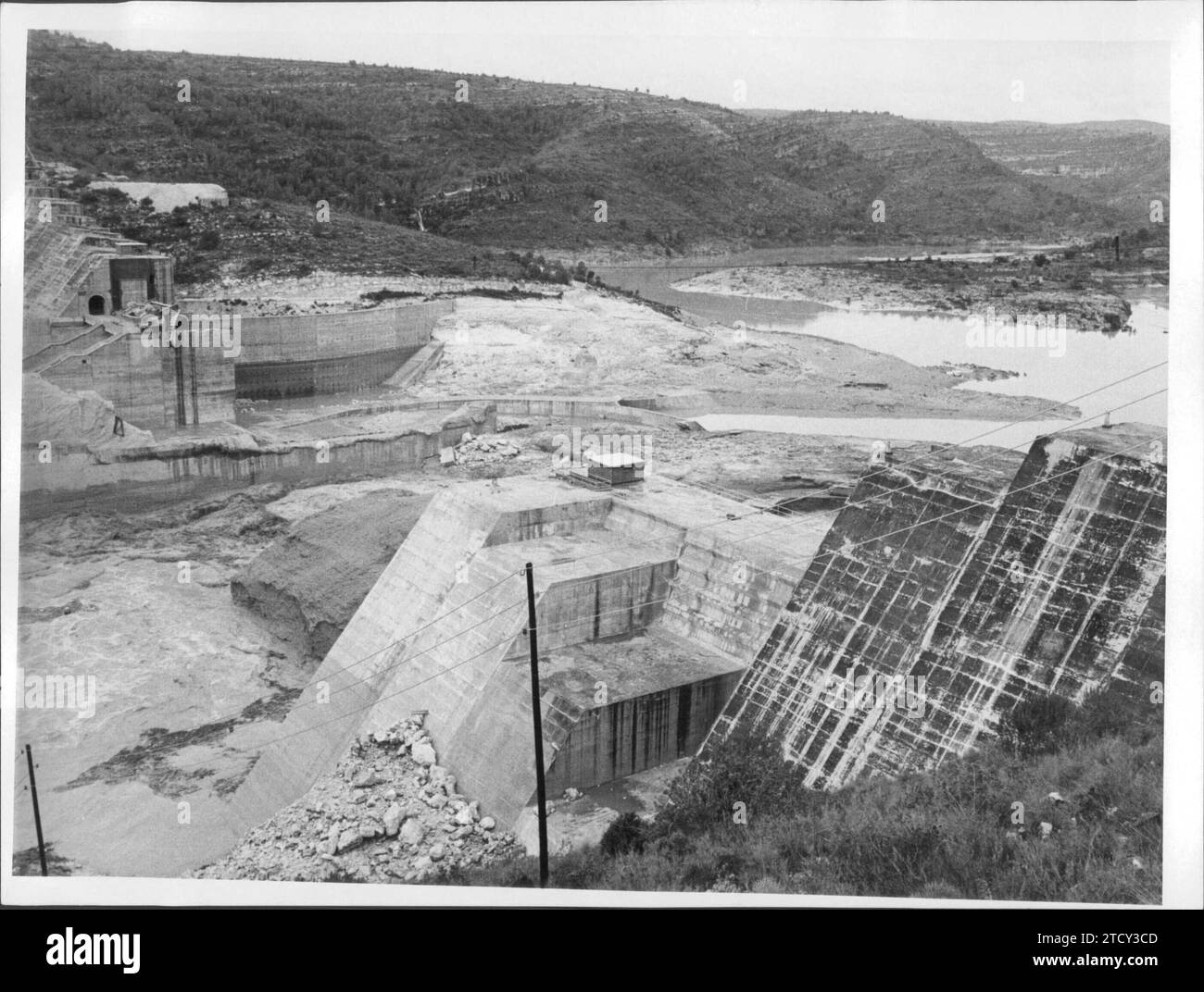 Le réservoir tous après la rupture de son barrage due à l'inondation de ...