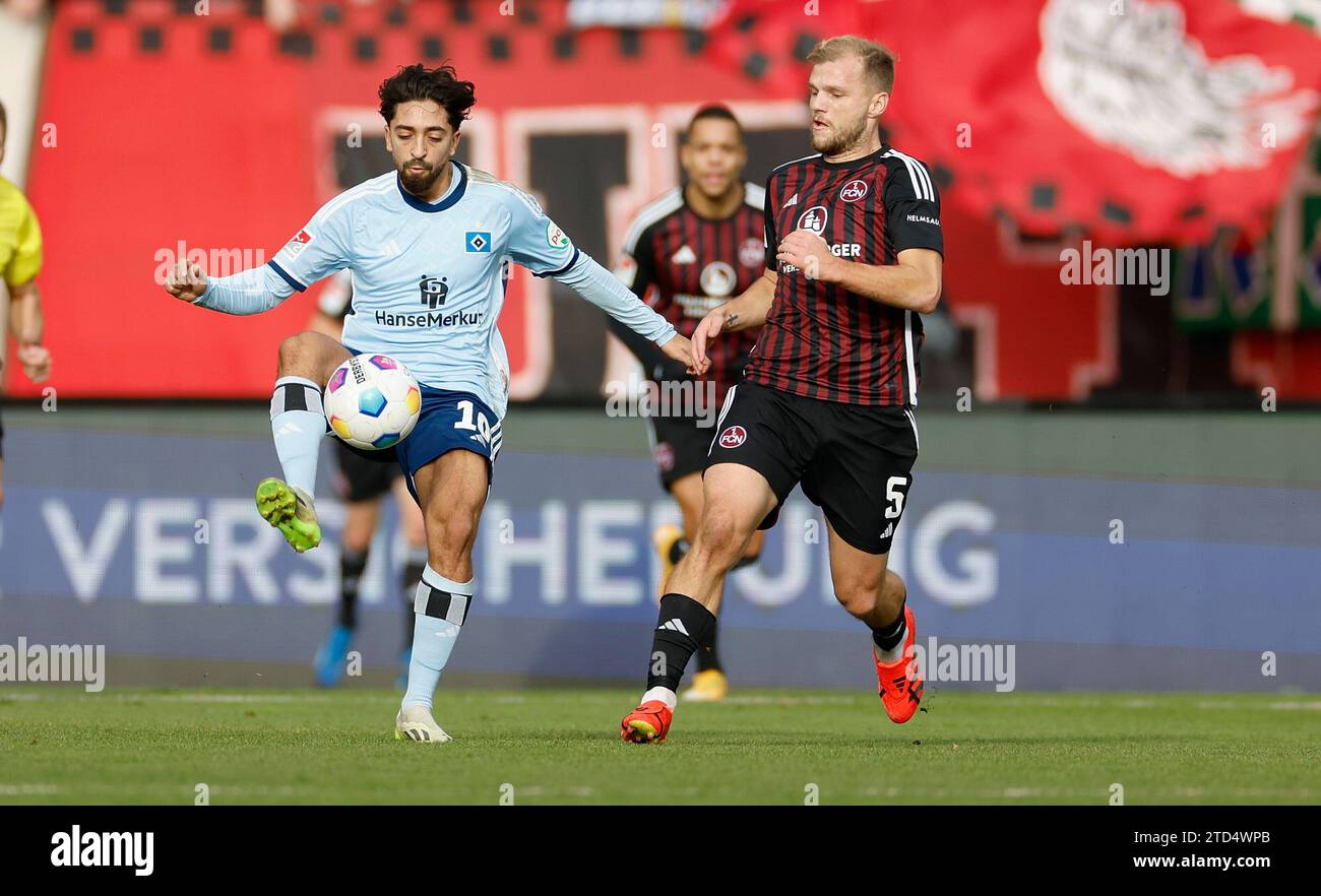 Bild : Immanuel Pherai (Hamburger SV, 10) et Johannes Geis (1.FC Nuernberg, 5). (g-r). 16.12. ...