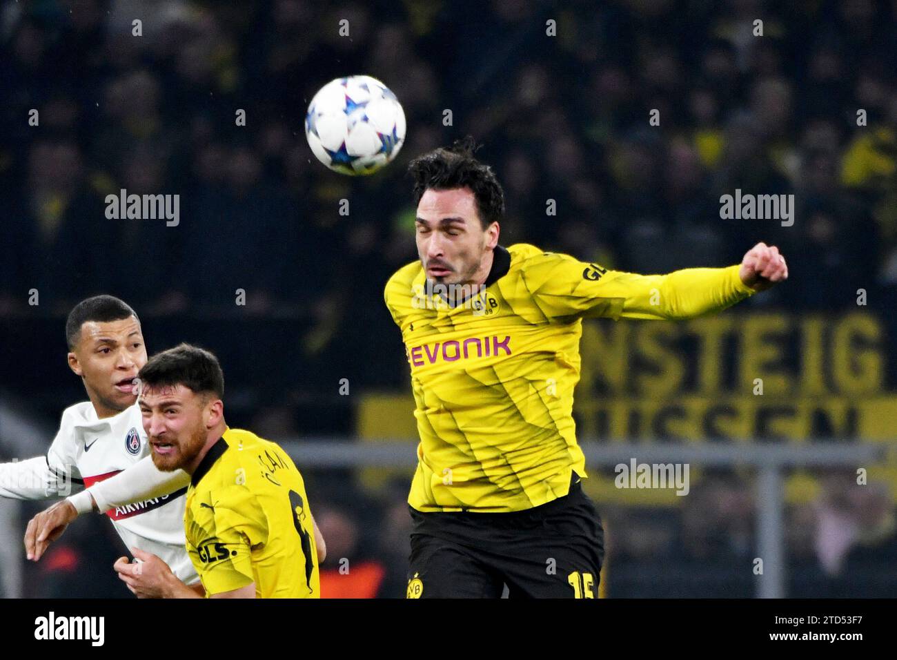 Fussball ; Spieltag 06 ; Journée 06 ; Gruppenphase ; phase de groupes; Gruppe F, Groupe F ; UEFA ...