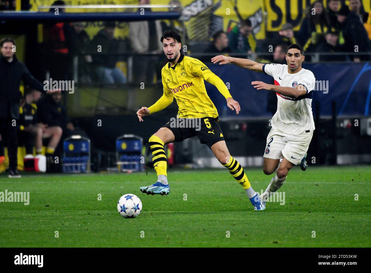 Fussball ; Spieltag 06 ; Journée 06 ; Gruppenphase ; phase de groupes; Gruppe F, Groupe F ; UEFA ...