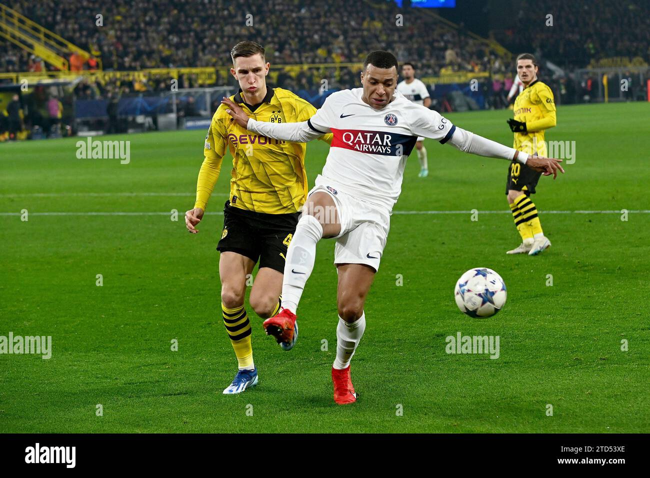 Fussball ; Spieltag 06 ; Journée 06 ; Gruppenphase ; phase de groupes; Gruppe F, Groupe F ; UEFA ...