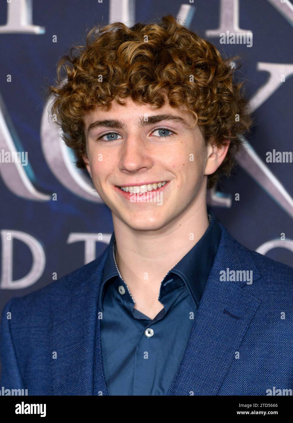 Walker Scobell Percy Jackson Et Les Olympiens Banque De Photographies