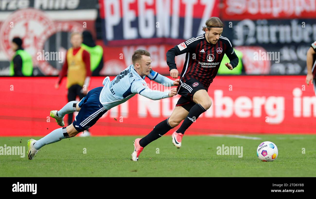 Bild : Sebastian Schonla (Hamburger SV, 4) et Felix Lohkemper (1.FC Nuernberg, 7) (de gauche à ...