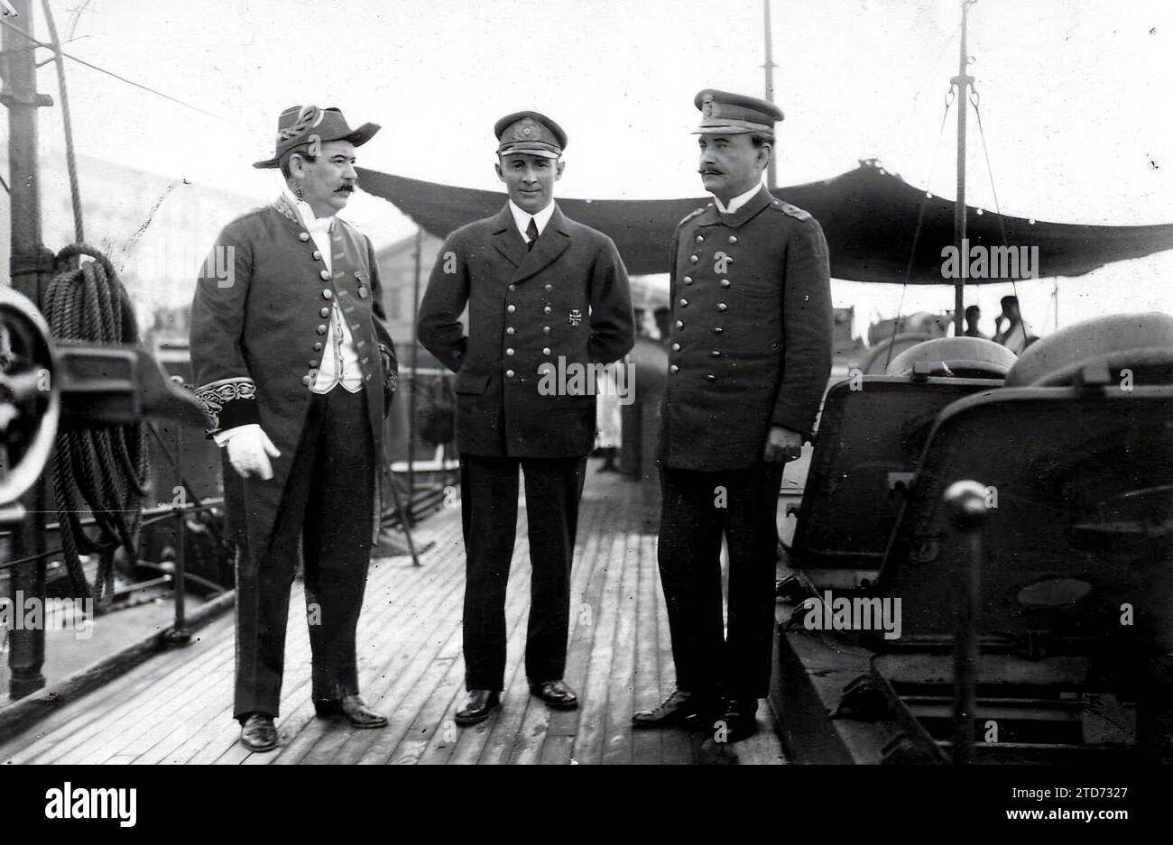04/30/1918. Santander - le commandant du sous-marin allemand 'U-56 ...