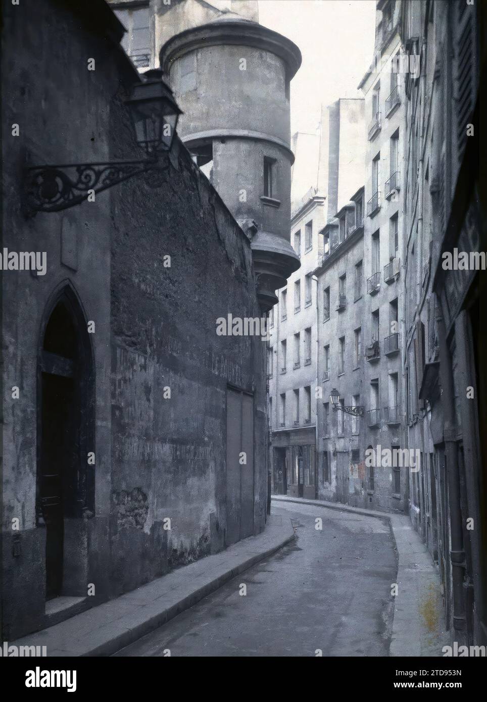 Paris (IVème arr.), France rue de l'Hôtel-de-ville, à l'Hôtel de sens ...