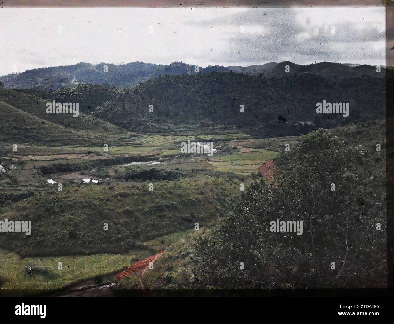 Dong-dang, province de Lang-so'n, Tonkin, Indochine Un paysage tiré du ...