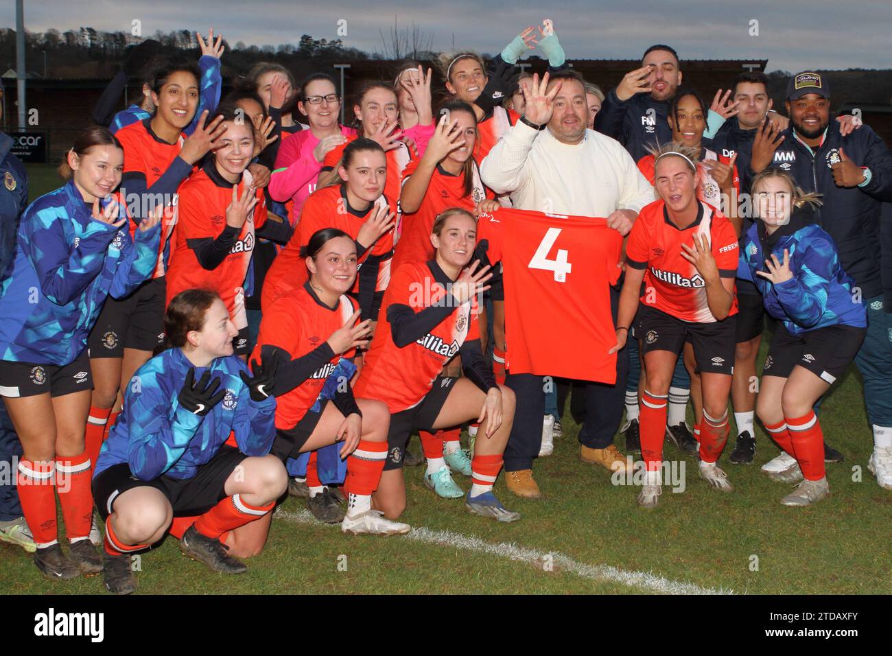 Luton Town Ladies FC célèbre la victoire de l'Adobe Women's FA Cup TIE ...
