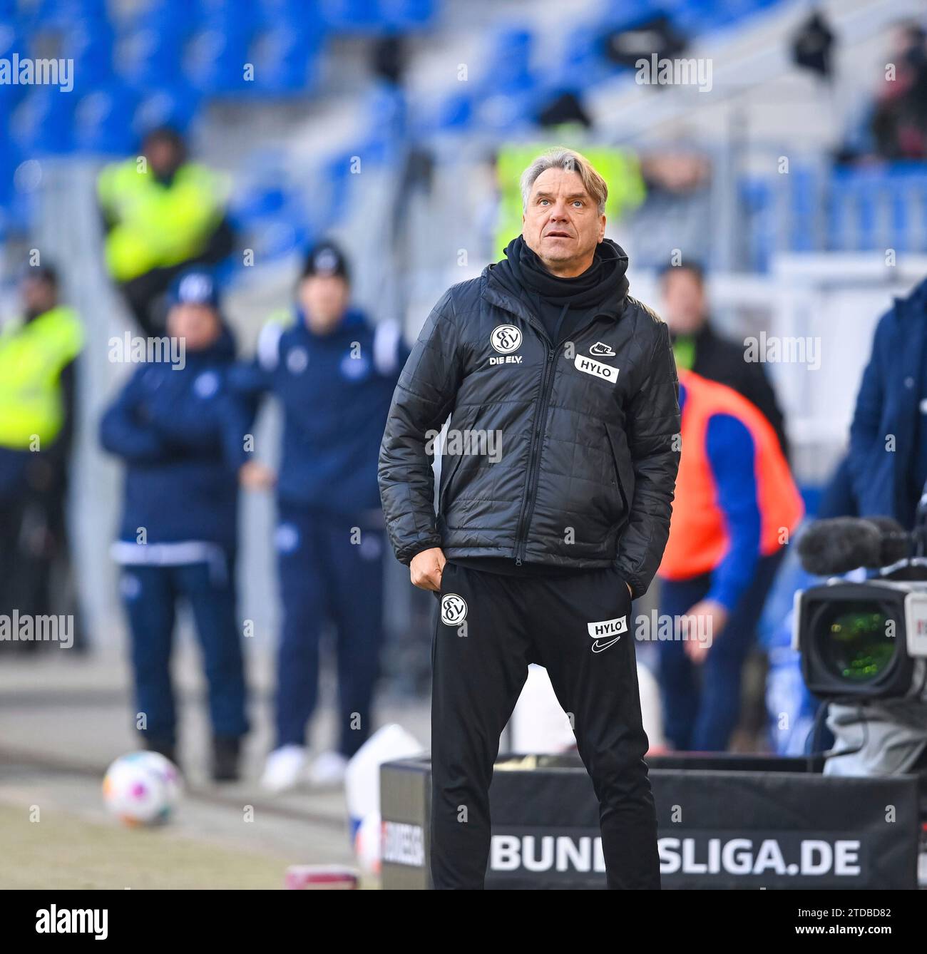 Karlsruhe, Allemagne. 17 décembre 2023. Horst Steffen (SV Elversberg ...