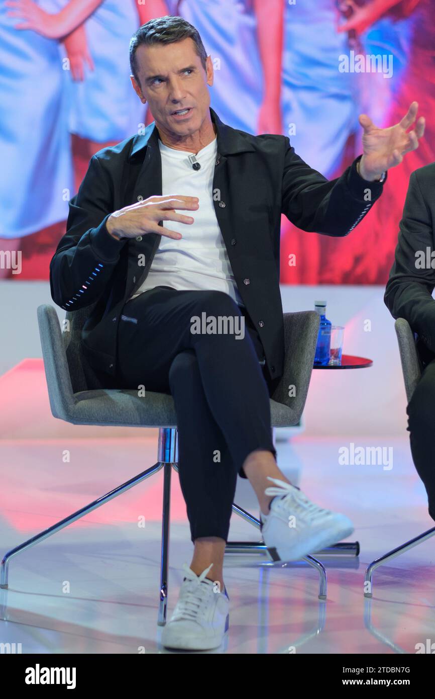 La présentation de l'émission télévisée 'desnudos por la vida' sur ...