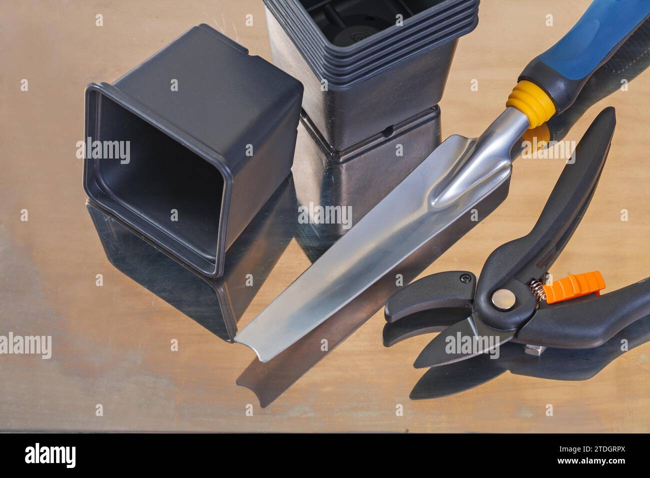 Les outils agricoles Banque de photographies et d’images à haute ...