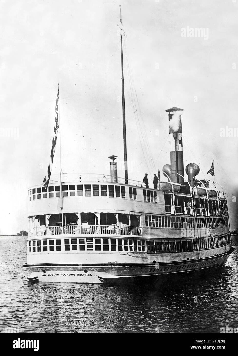 12/31/1909. Un sanatorium flottant aux Etats-Unis. Le Boston Floating ...