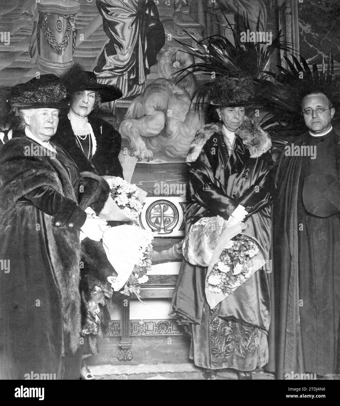 02/10/1920. Madrid. Dans la Congrégation de notre-Dame de Pilar. Mm SS ...