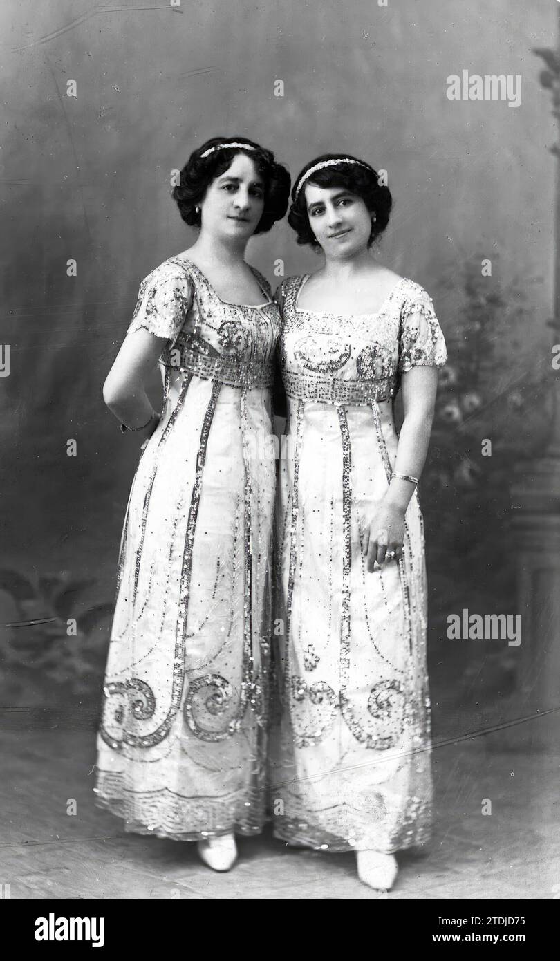 03/31/1912. Deux artistes notables. Les Sœurs Spira qui ont donné un ...