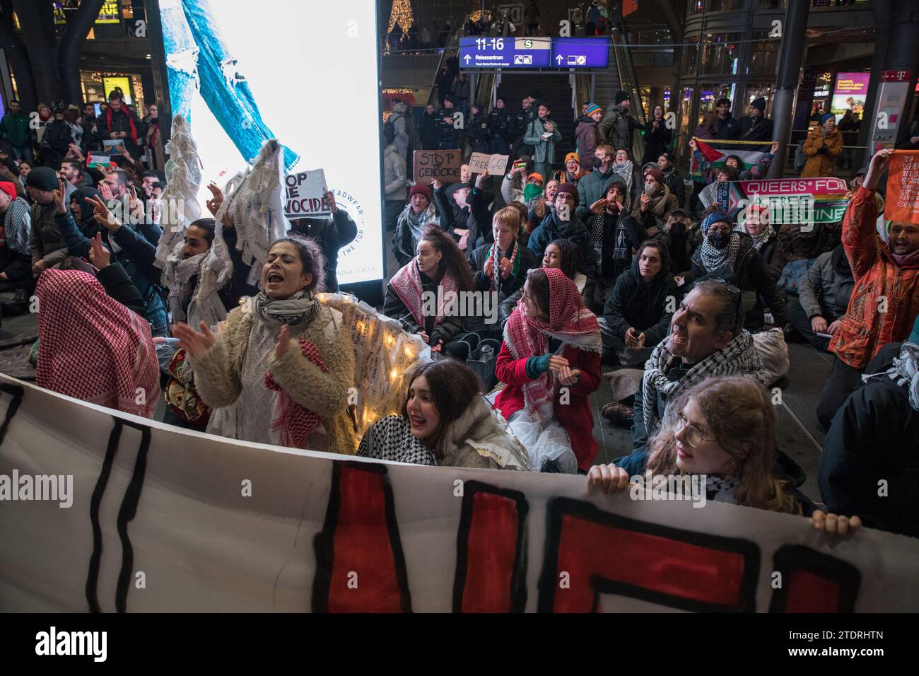 Berlin, Allemagne. 19 décembre 2023. Le 19 décembre 2023, la gare ...