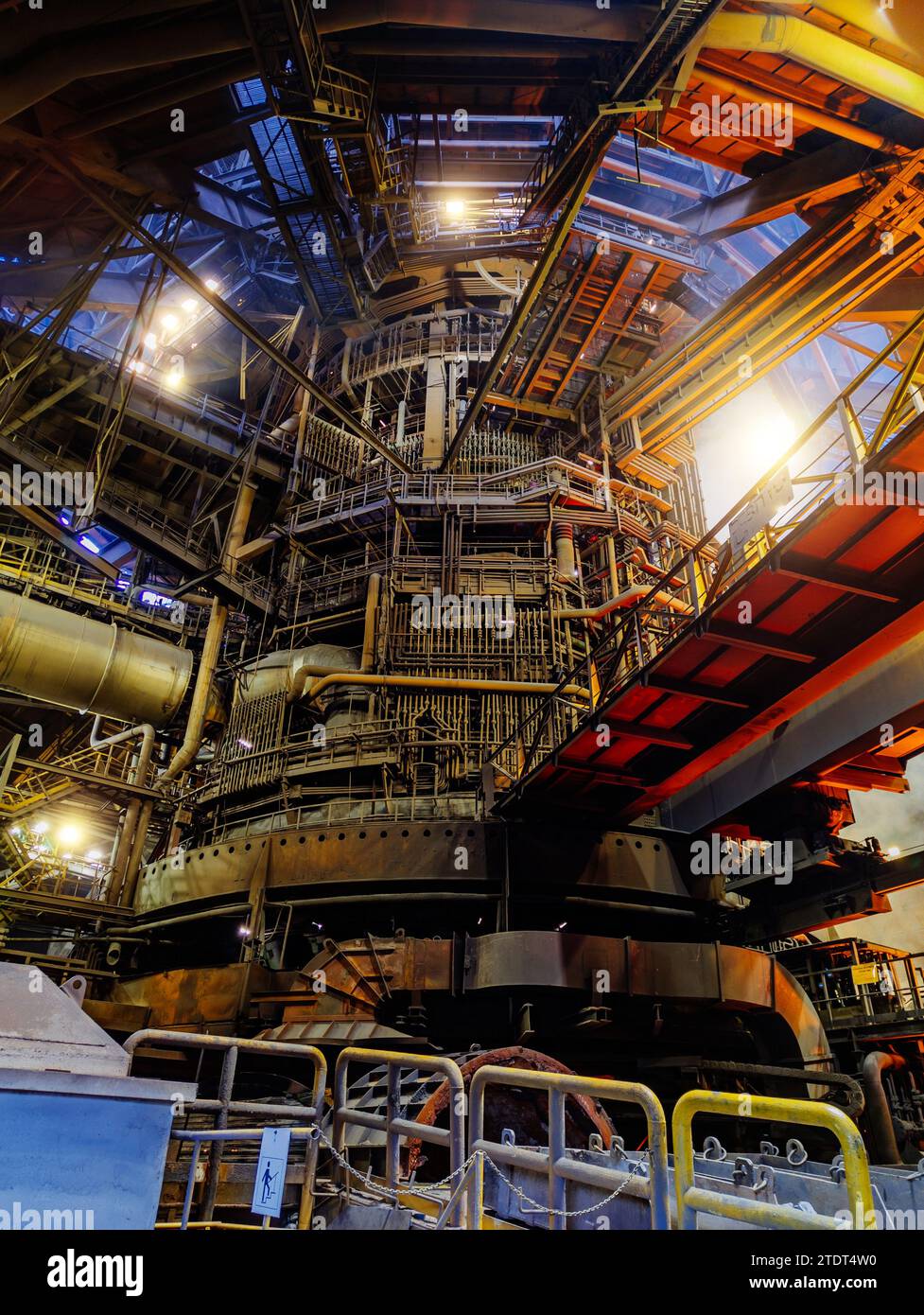 Haut fourneau électrique Banque de photographies et d’images à haute ...