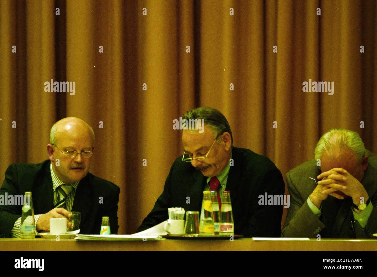 Démission de Alderman Bal, IJmuiden, IJmuiden, pays-Bas, 23-11-2003 ...