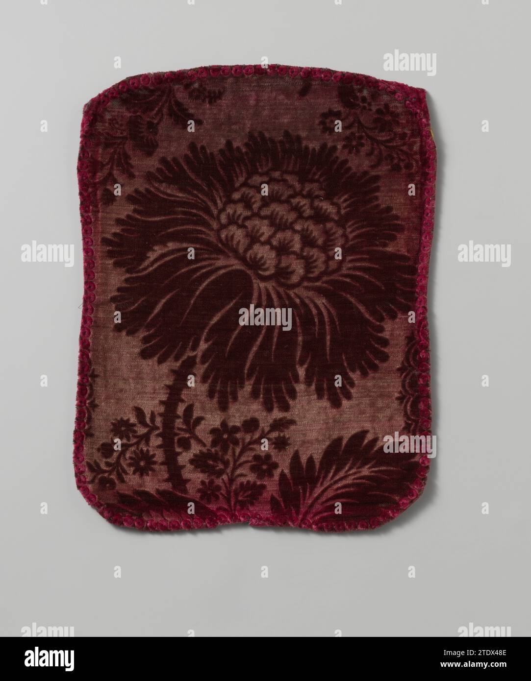 Revêtement de chaise en velours en relief, Anonyme, 1740 - 1760 Une ...