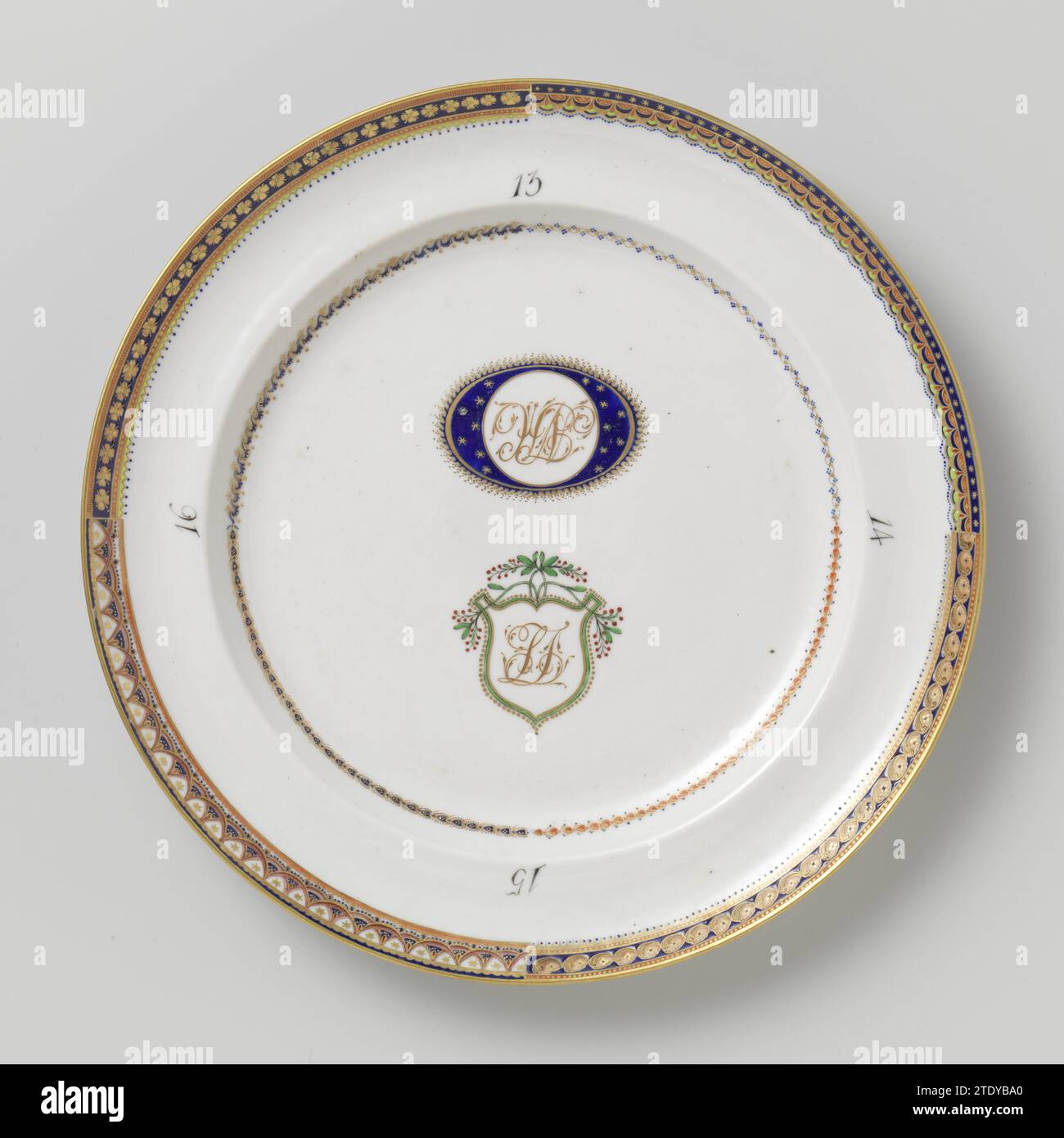 Plaque d'échantillon de modèle avec deux monogrammes et quatre ...