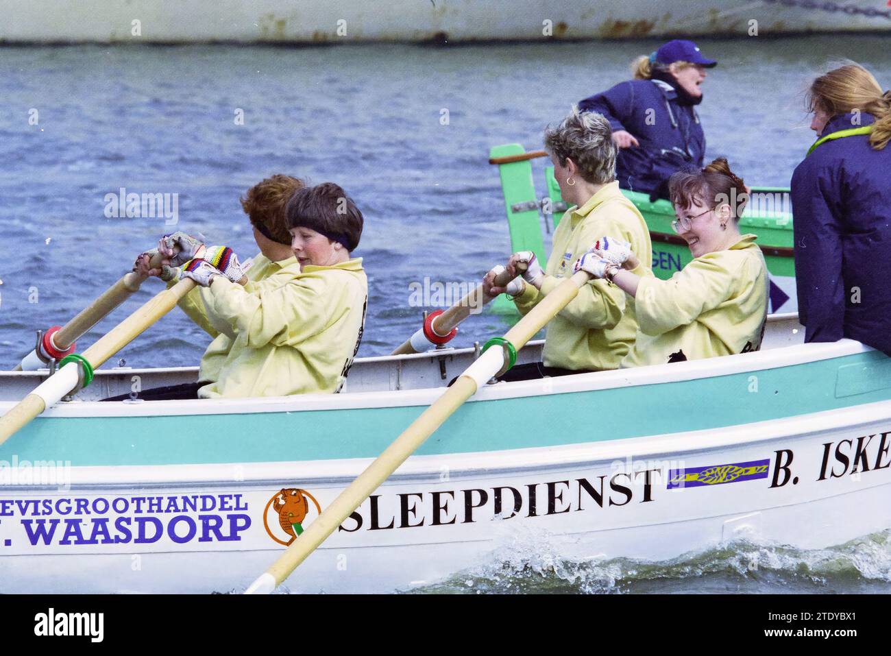 Sloop race, North Sea Canal, IJmuiden, IJmuiden, pays-Bas, 21-04-1995 ...