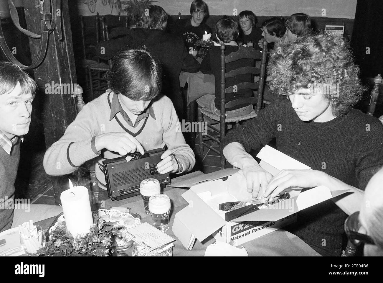 Remise des prix aux livreurs HD dans les Lantaern, Haarlems Dagblad ...