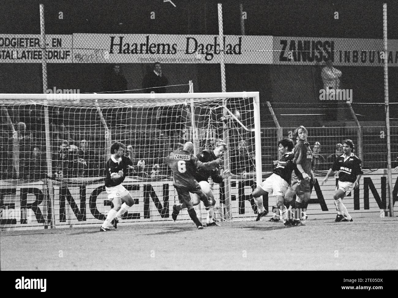 Football, Haarlem - vas-y, 18-10-1996, Whizgle nouvelles du passé ...