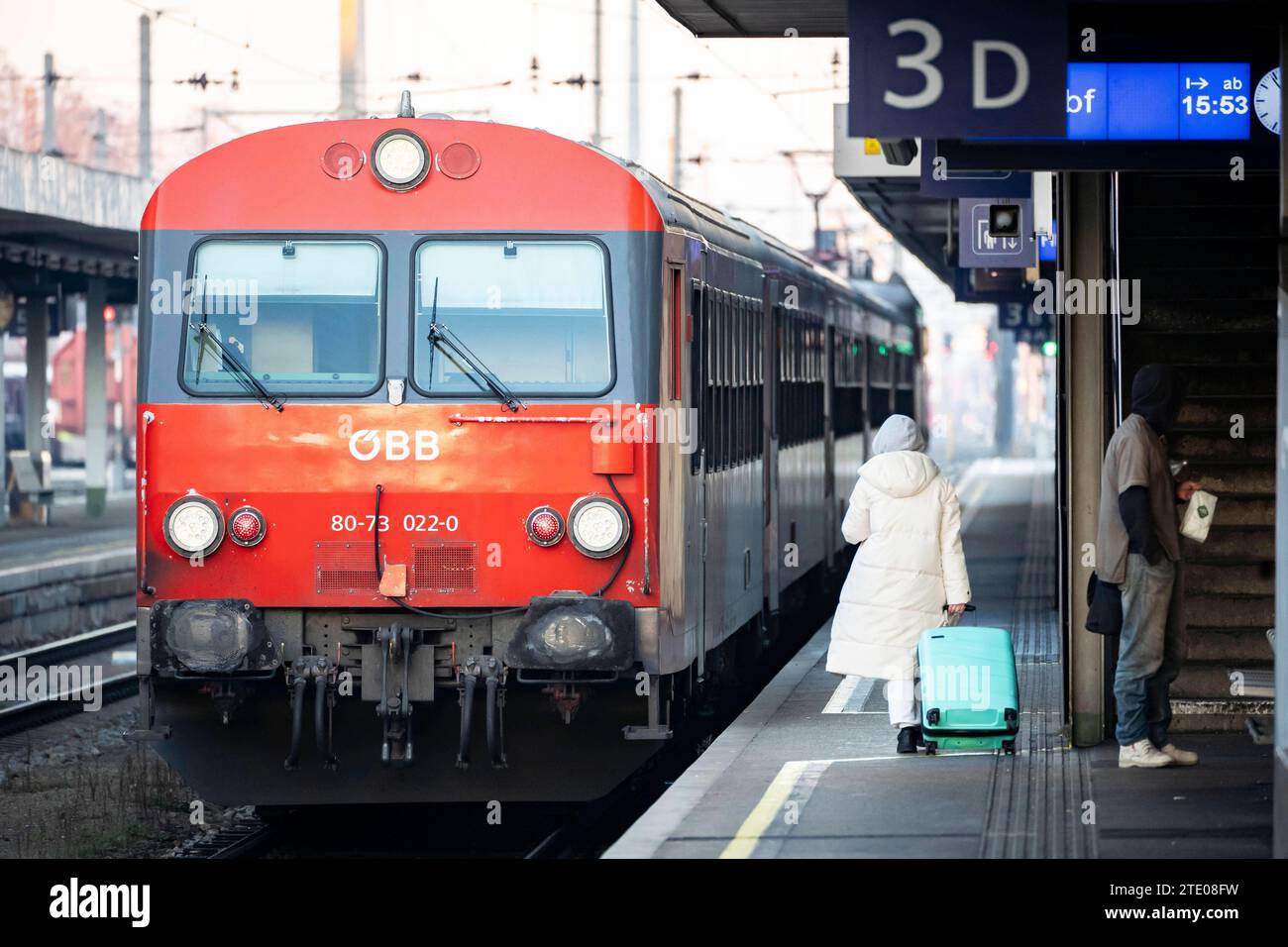 Wels, Österreich. 19. Décembre 2023. ÖBB City-Shuttle Regional-Zug am ...