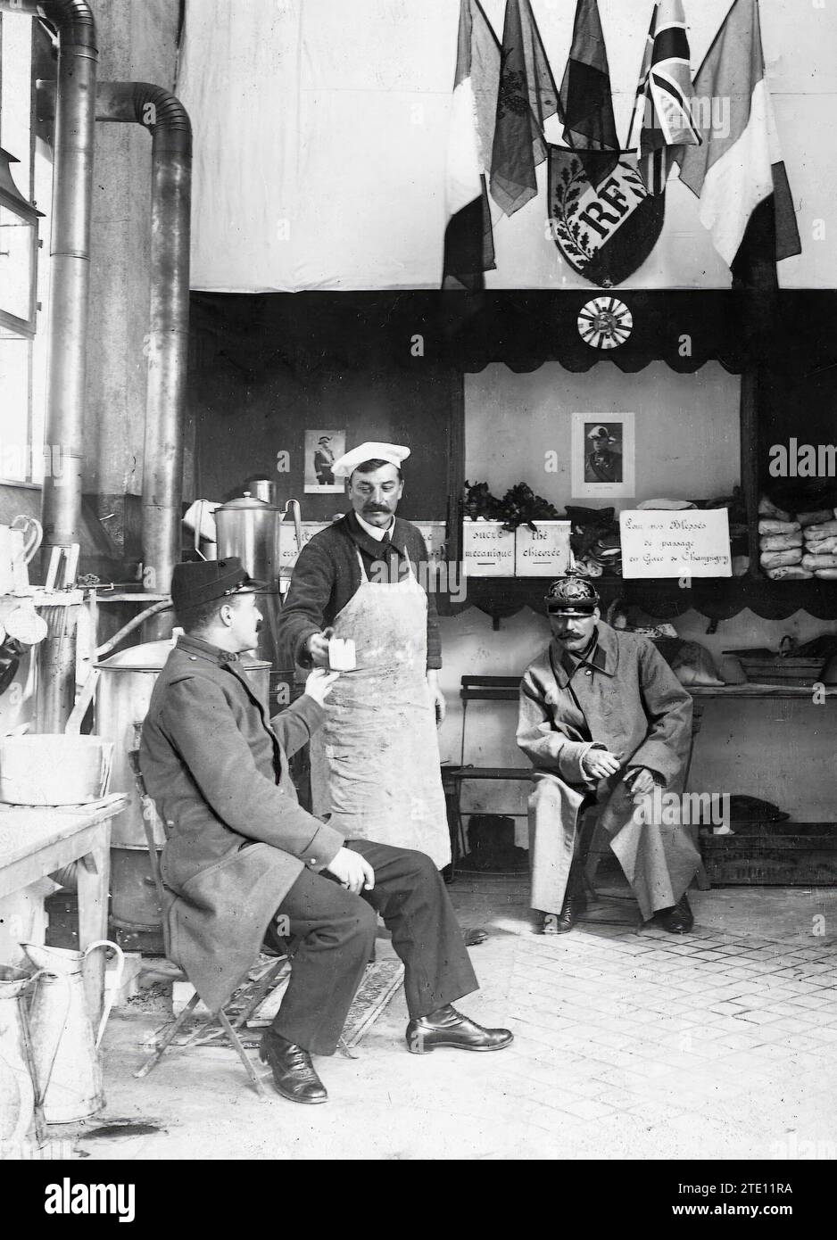 Cantine militaire Banque de photographies et d’images à haute ...