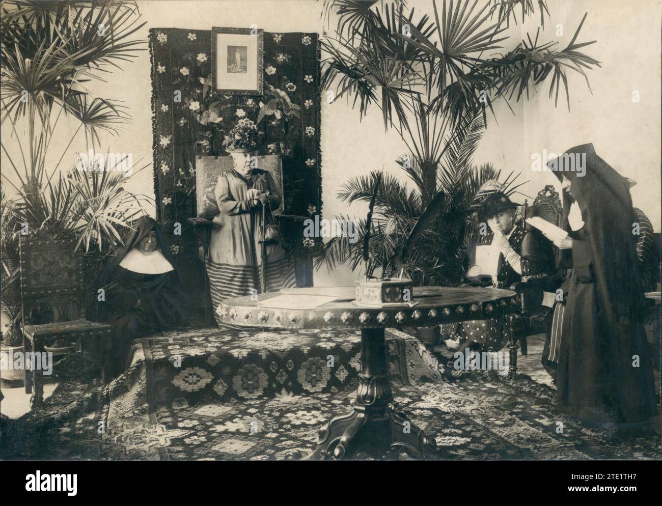 06/25/1919. Madrid. Dans le couvent des Missionnaires d'outre-mer. SAR ...