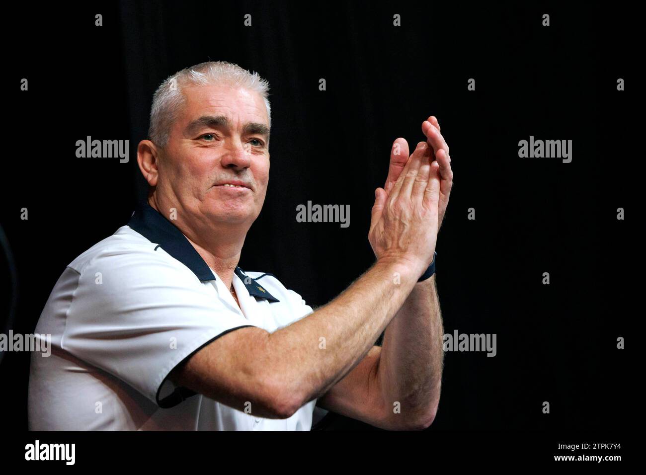 Dartspieler Steve Beaton / Bronzed Adonis BEI der World Darts Gala 2023 ...