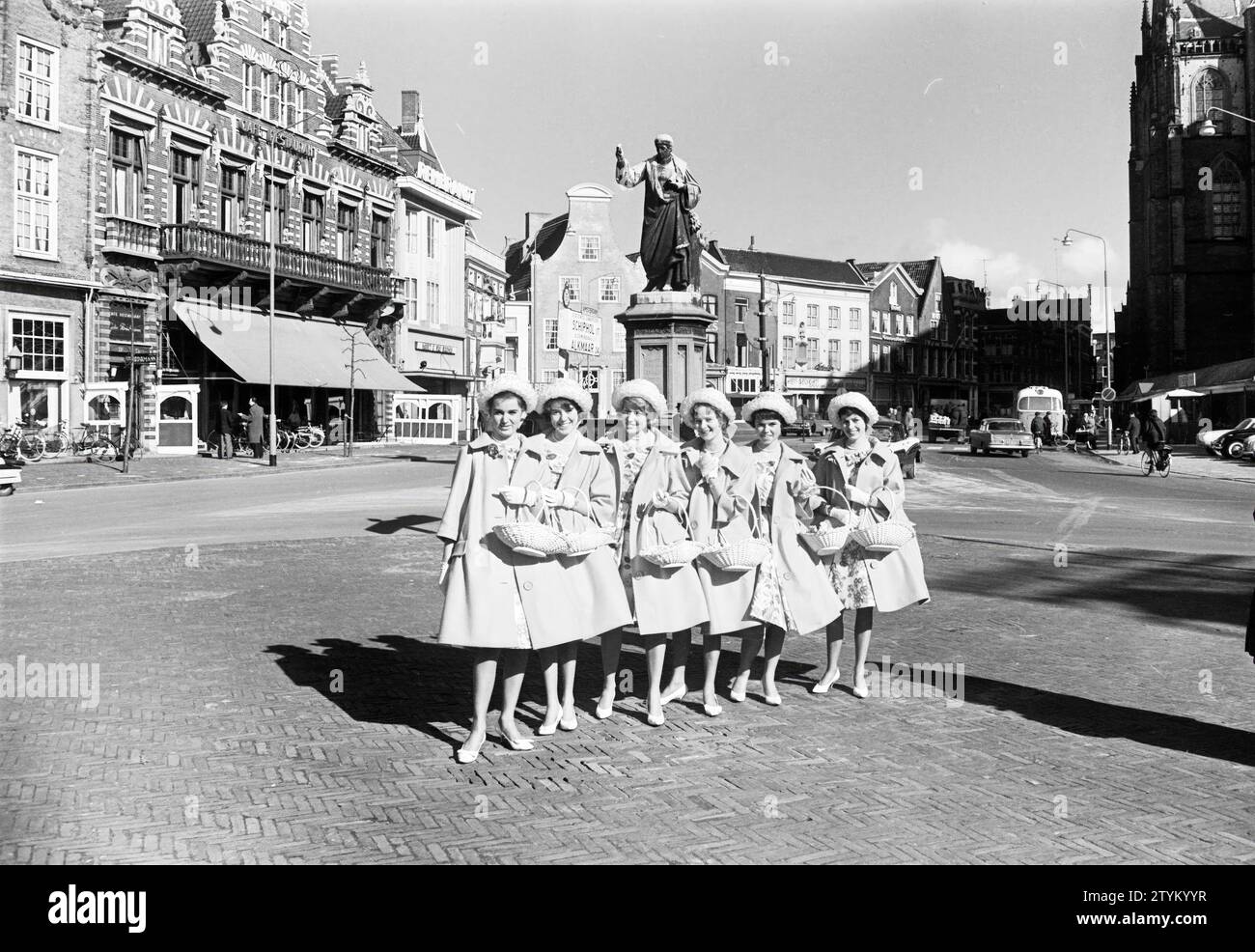 Présentation de Flower Girls à Haarlem, Haarlem, Grote Markt, pays-Bas ...